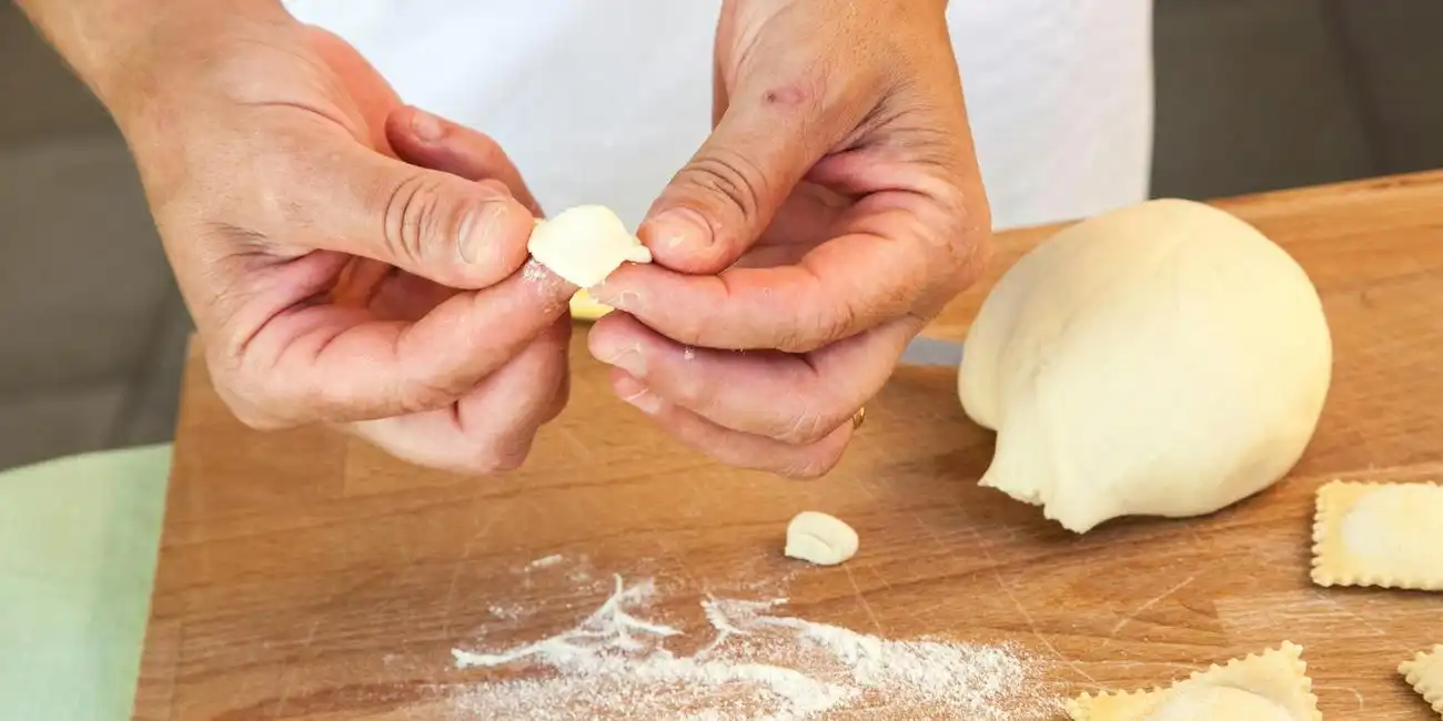 Neapel: Pasta- und Tiramisu-Kurs in kleiner Gruppe mit 4-Gänge-Menü ...